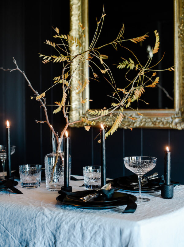 Halloween Dinner Table Ideas This Elegant Elegant Halloween Dinner